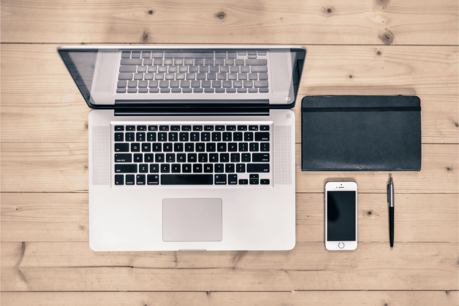 32 Essential Executive Assistant Tools for 2021