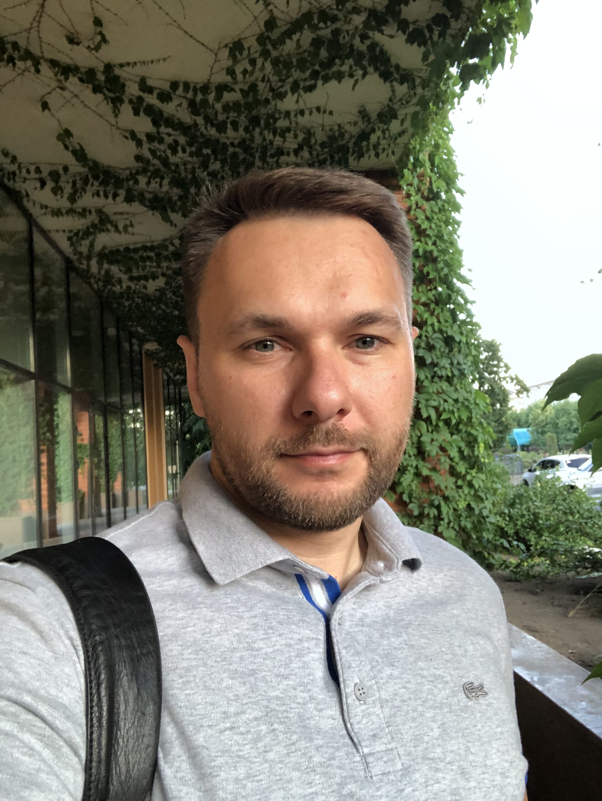 15 Best Interview Questions to Ask Candidates [According to Hiring Experts]