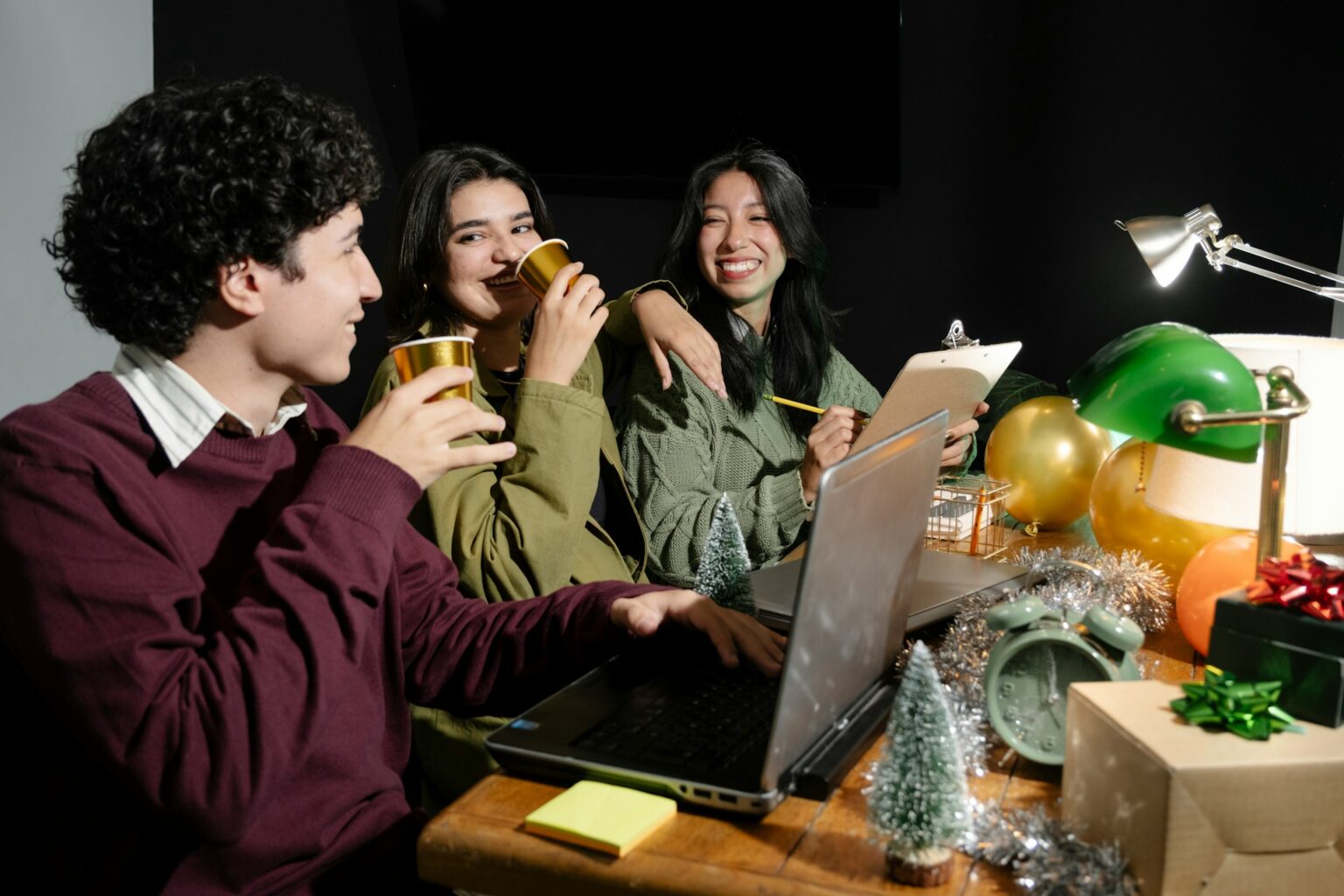 52 Virtual Holiday Party Ideas for Work [Plus 6 Steps to Plan an Epic ...